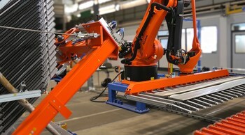 SYSTRAPLAN Revolutionizes Tread Booking with Robotic Automation
